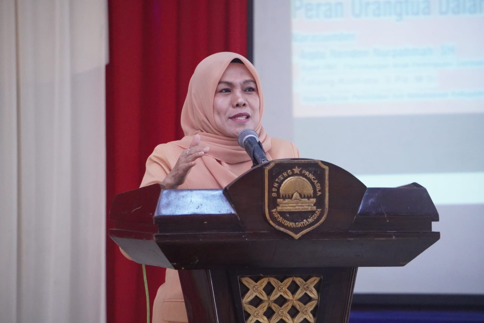 Ketua Dharma Wanita Persatuan Kabupaten Subang Bahas Peran Orang Tua dalam Pencegahan Bullying